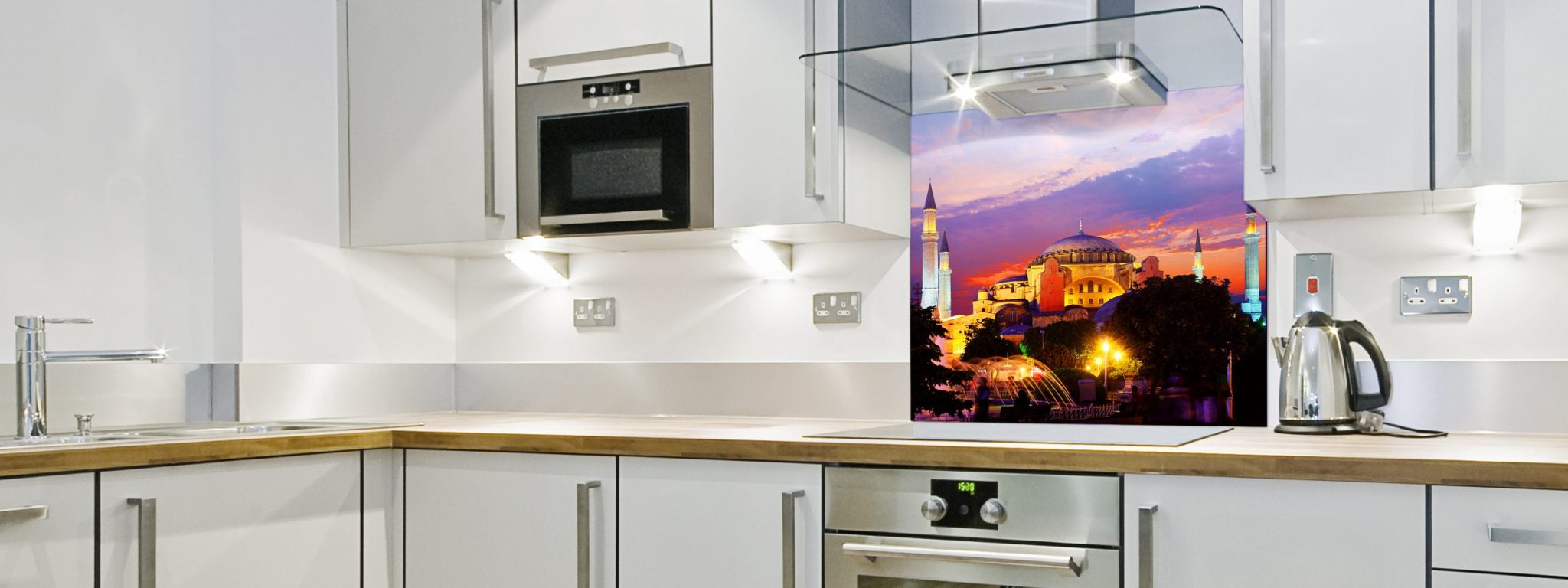 Kitchen Glass Splashbacks - UK Coloured Glass Splashbacks