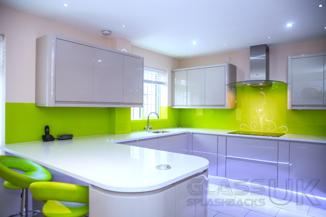 Enhancing Your Kitchen Aesthetic with Coloured Glass Kitchen ...